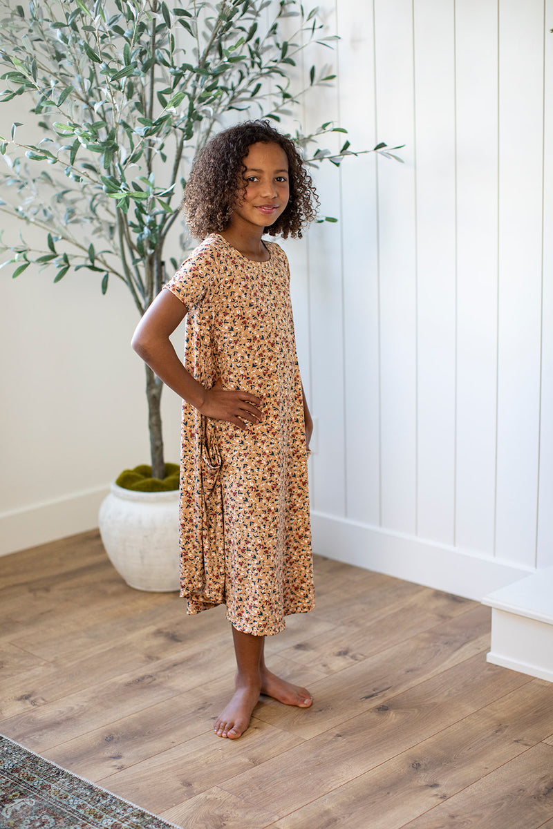 Mini April Neutral Floral – london bridges clothing