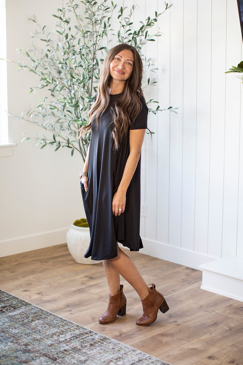 April Dress Black & Blue Dot – london bridges clothing