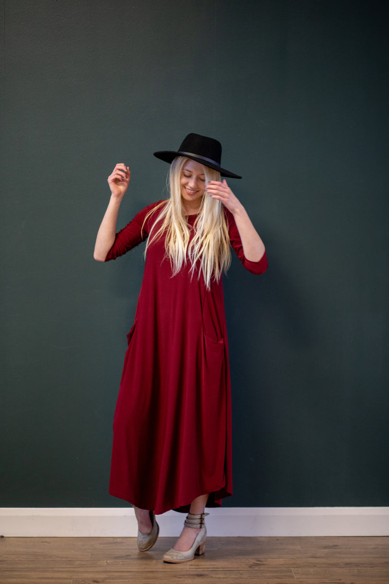 Jessi Dress Ruby – london bridges clothing